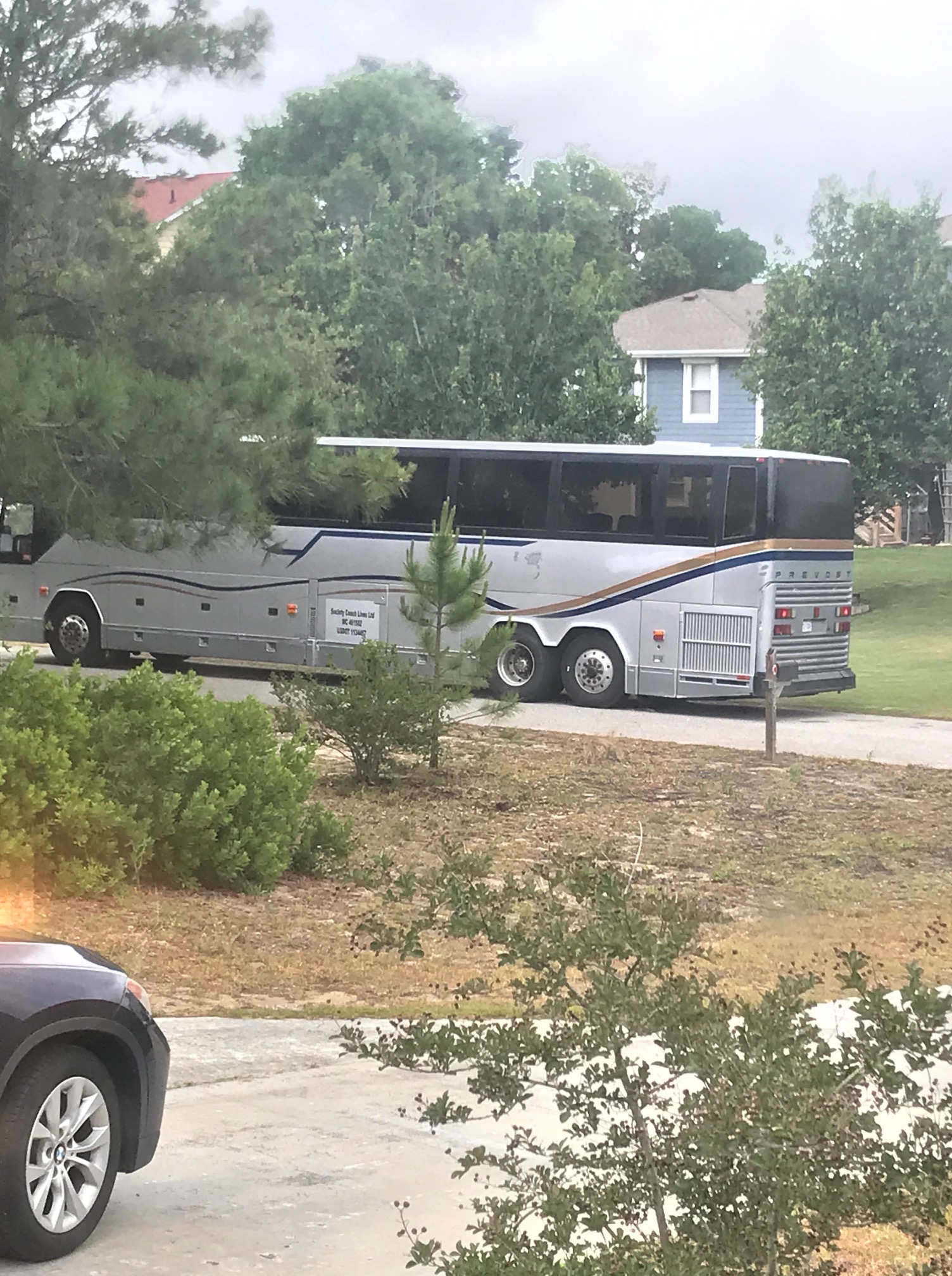 5/31/21: TRAFFIC NIGHTMARE: TOUR BUS (OR WAS IT A GIANT RV?) MAKES ...